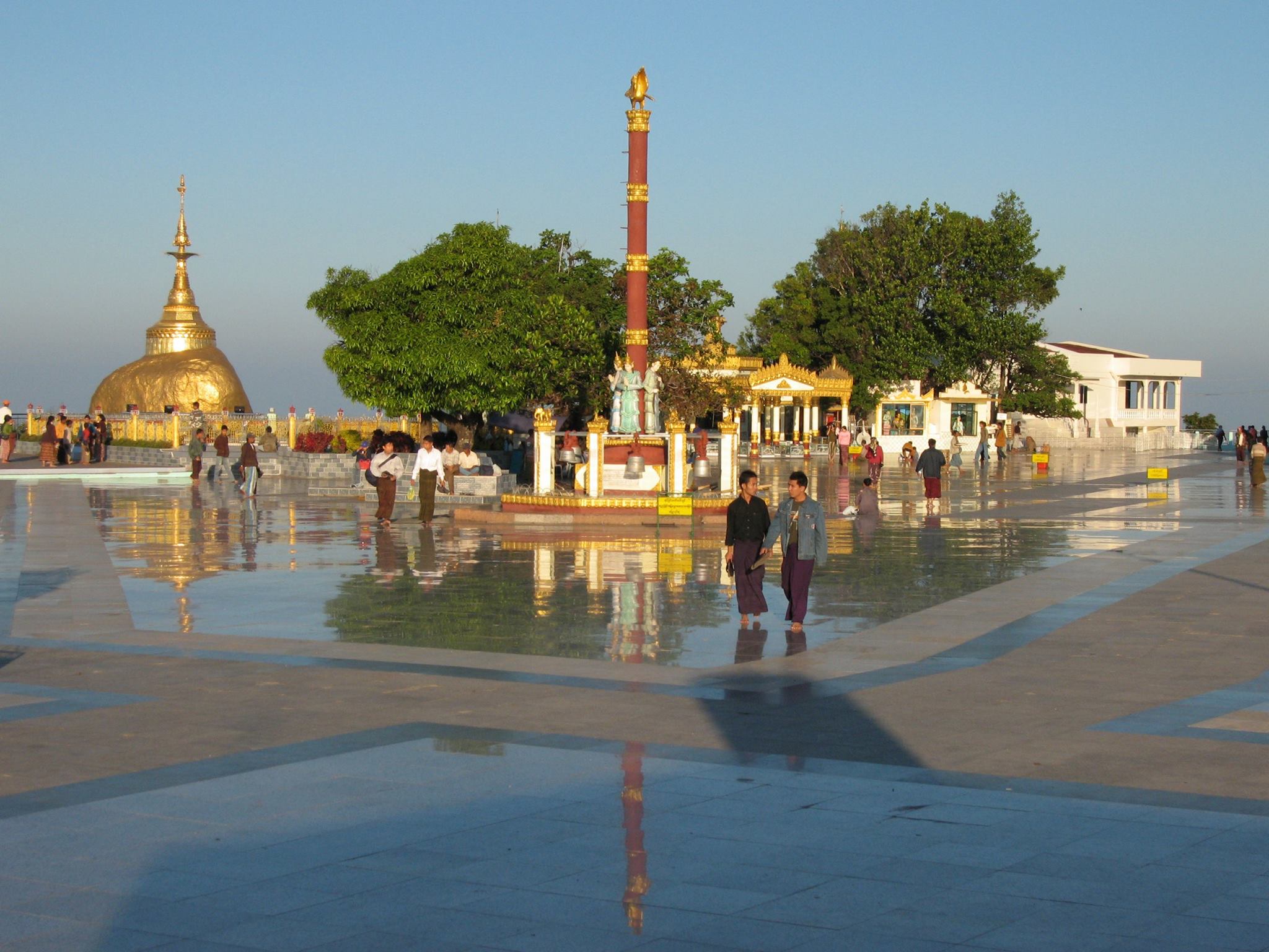 Marvel at Myanmar's Majestic Golden Rock - A Sight to Behold!