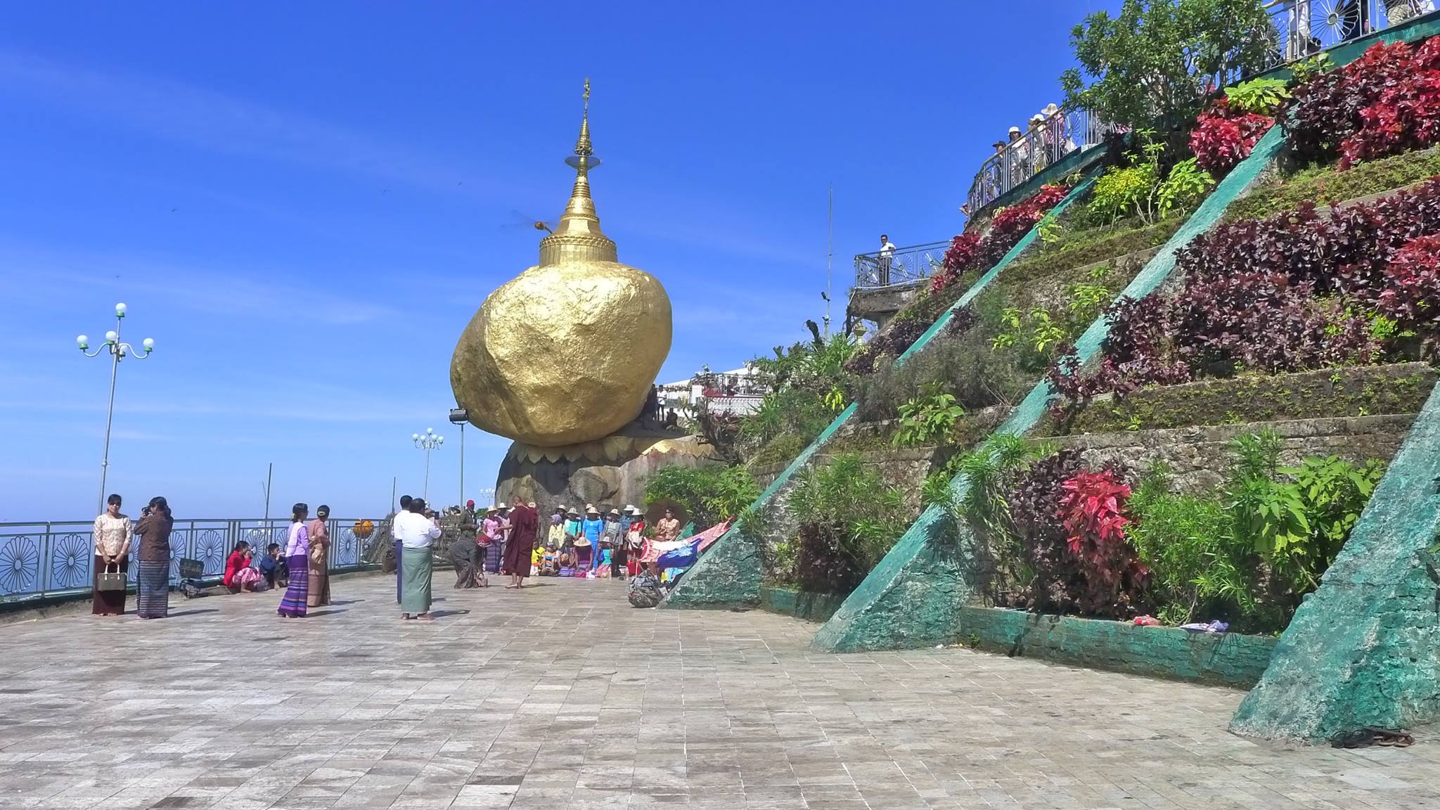 Marvel at Myanmar's Majestic Golden Rock - A Sight to Behold!